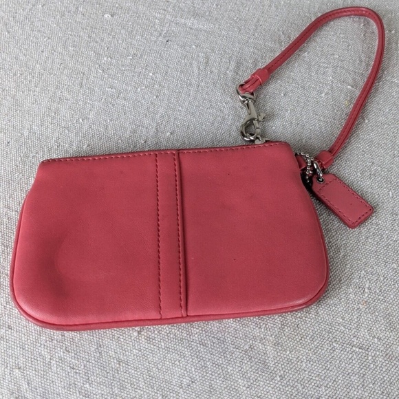 Coach | Bags | Coach Authentic Pebbled Leather Small Wristlet Pink ...